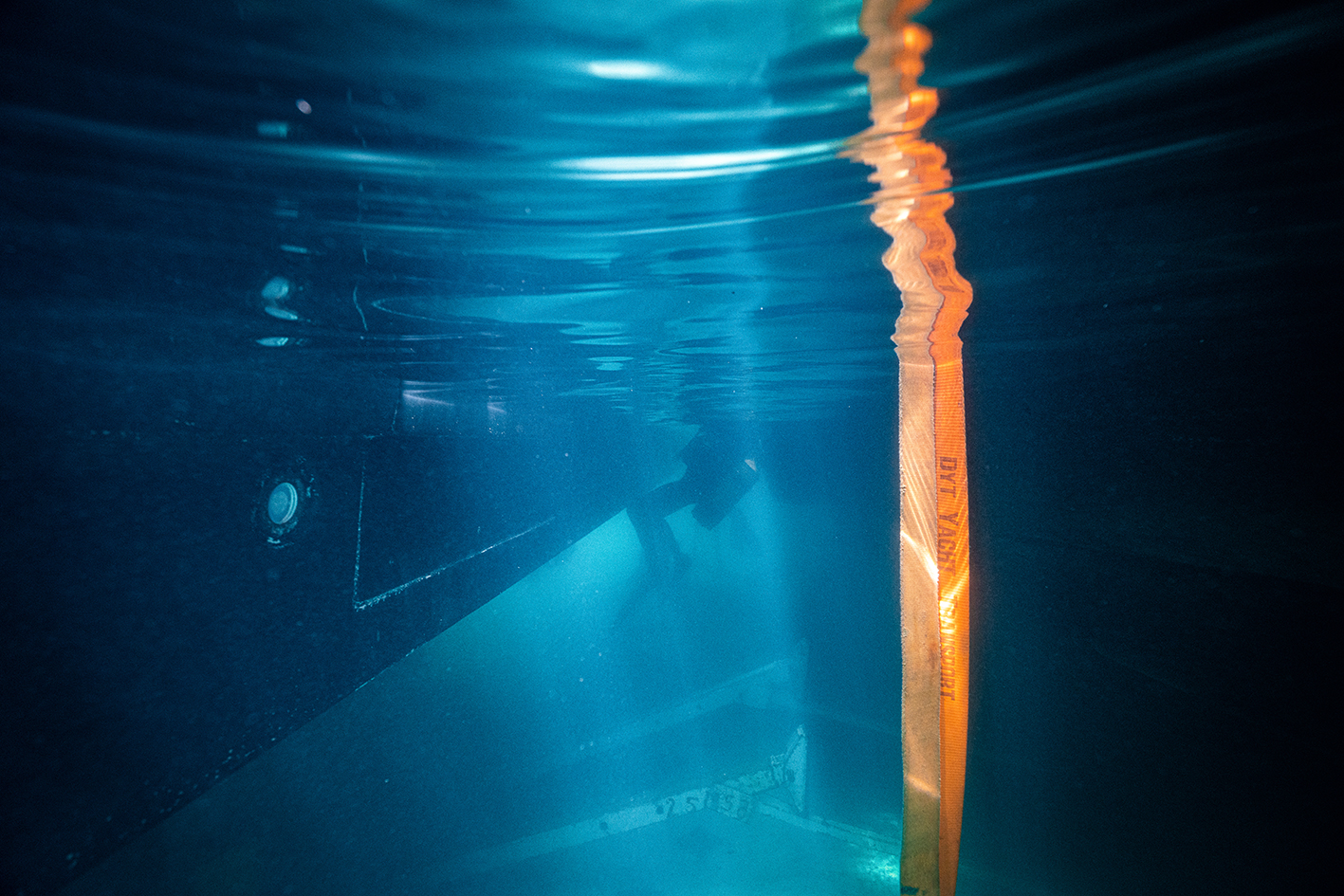 Float-on, Float-off, how does it work? - DYT Yacht Transport